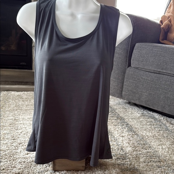 ZYIA | Tops | Zyia Gray Vented Tank | Poshmark
